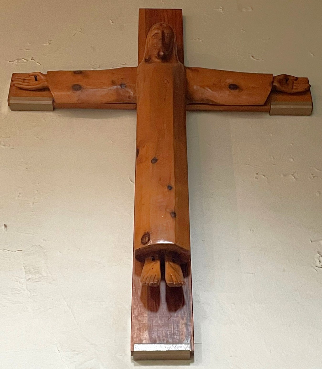 Rood cross by Jonah Jones dedicated at its new home in London church ...